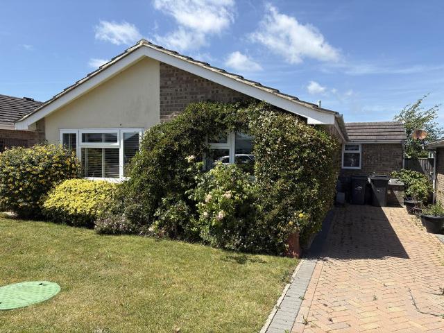3 bedroom bungalow for sale