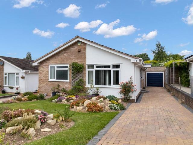 3 bedroom bungalow for sale