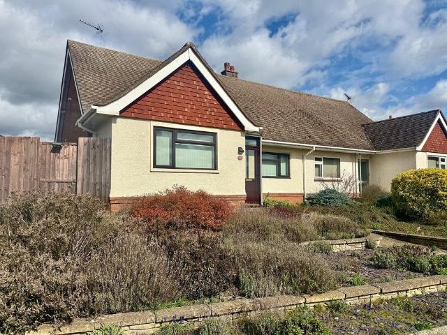 3 bedroom bungalow for sale
