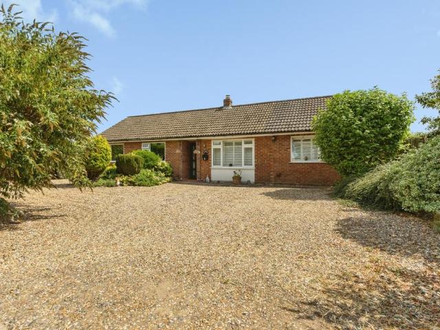 3 bedroom bungalow for sale