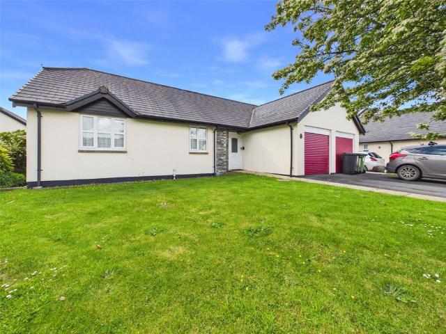 3 bedroom bungalow for sale