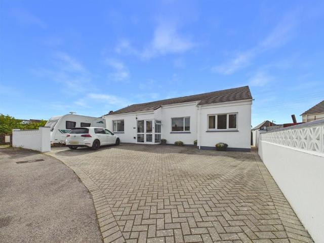 3 bedroom bungalow for sale
