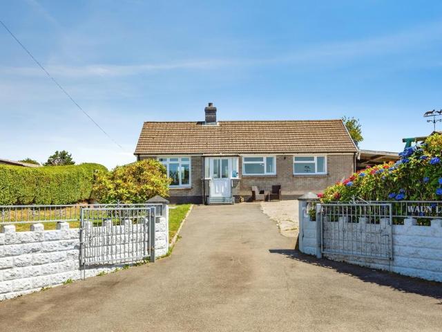 3 bedroom bungalow for sale