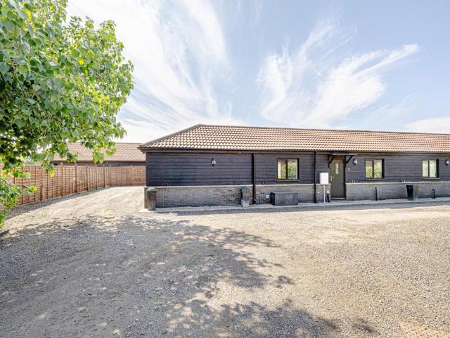 3 bedroom bungalow for sale