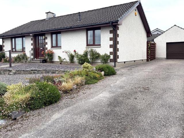 3 bedroom bungalow for sale