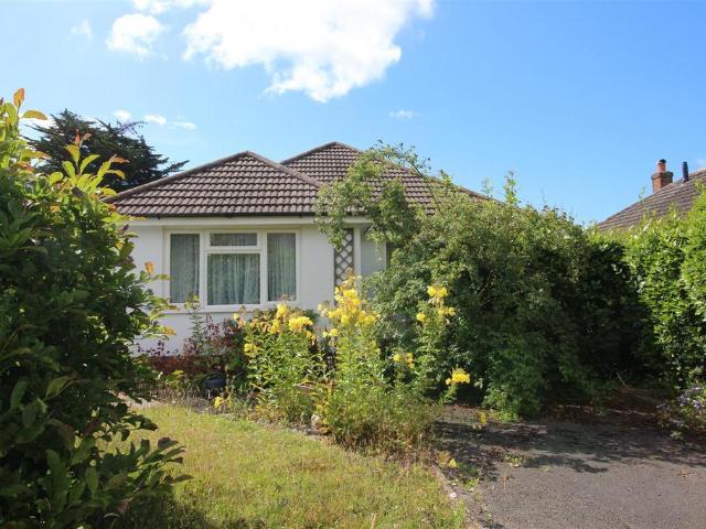 3 bedroom bungalow for sale
