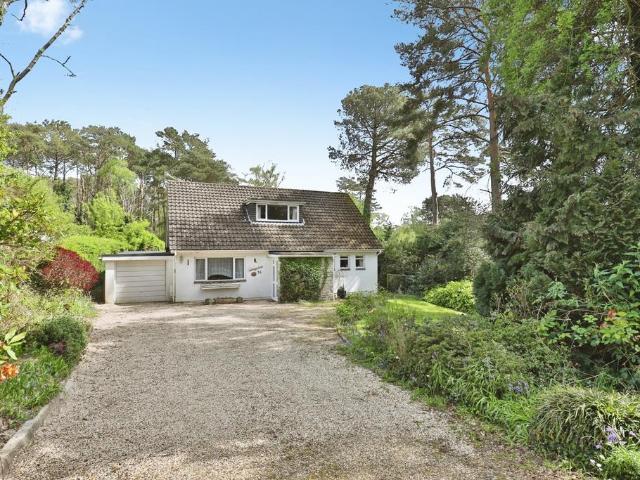 3 bedroom bungalow for sale