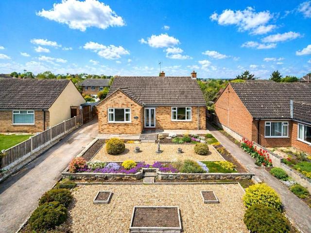 3 bedroom bungalow for sale