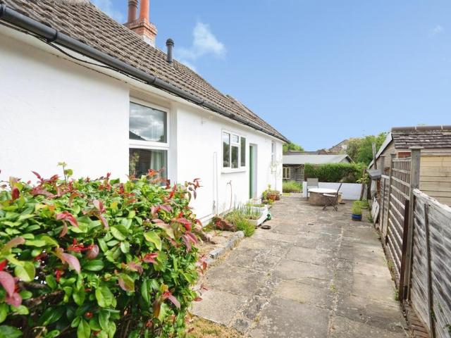 3 bedroom bungalow for sale