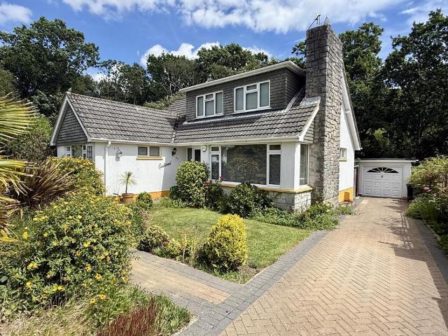 3 bedroom bungalow for sale