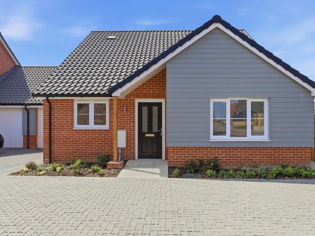 3 bedroom bungalow for sale