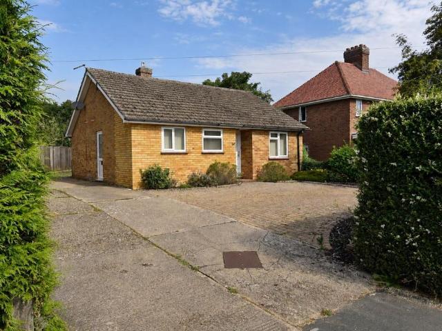 3 bedroom bungalow for sale