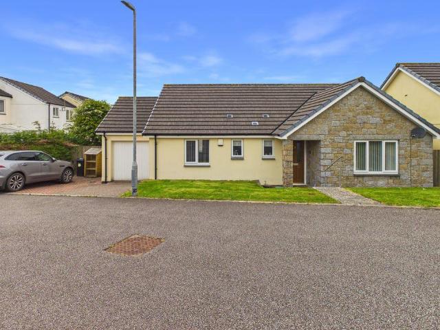 3 bedroom bungalow for sale