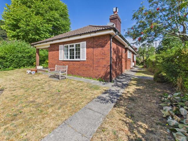 3 bedroom bungalow for sale