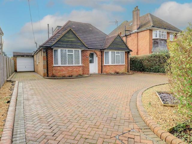 3 bedroom bungalow for sale