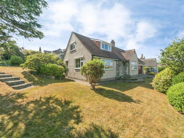 3 bedroom bungalow for sale
