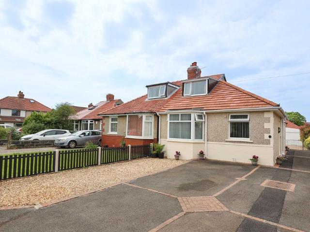 3 bedroom bungalow for sale
