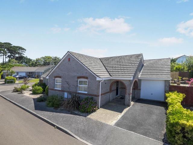 3 bedroom bungalow for sale