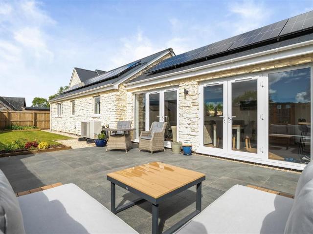 3 bedroom bungalow for sale