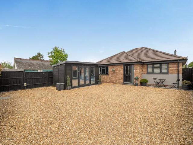 3 bedroom bungalow for sale