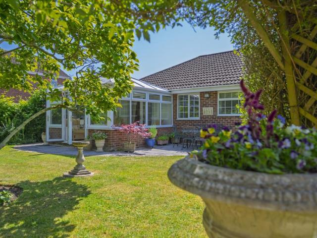 3 bedroom bungalow for sale