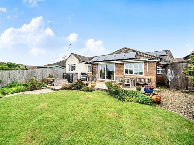 3 bedroom bungalow for sale