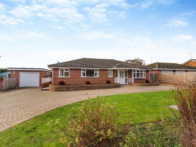 3 bedroom bungalow for sale