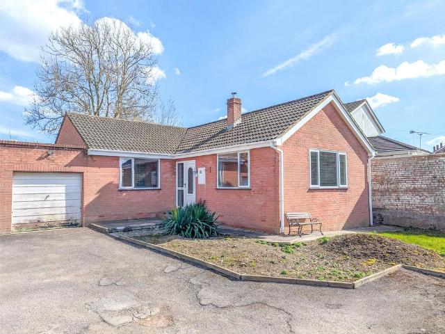 3 bedroom bungalow for sale