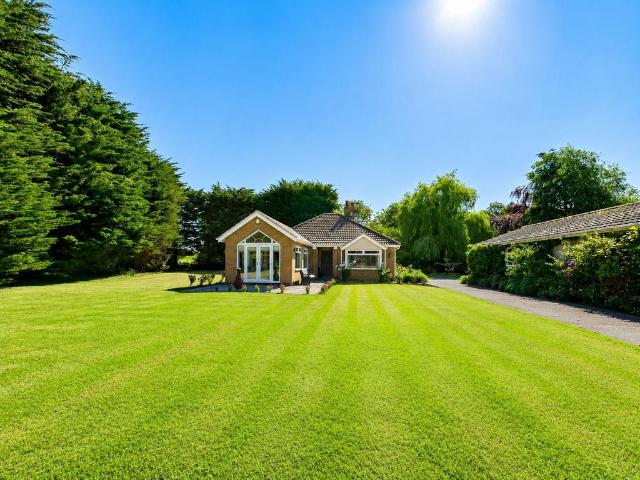 3 bedroom bungalow for sale