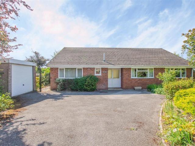 3 bedroom bungalow for sale