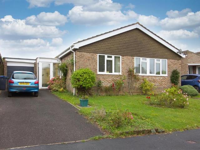 3 bedroom bungalow for sale