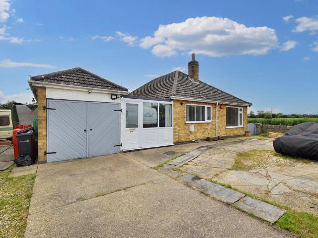 3 bedroom bungalow for sale