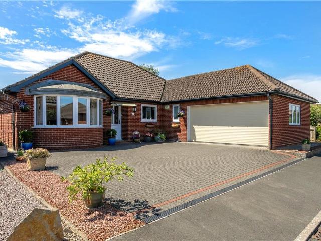 3 bedroom bungalow for sale