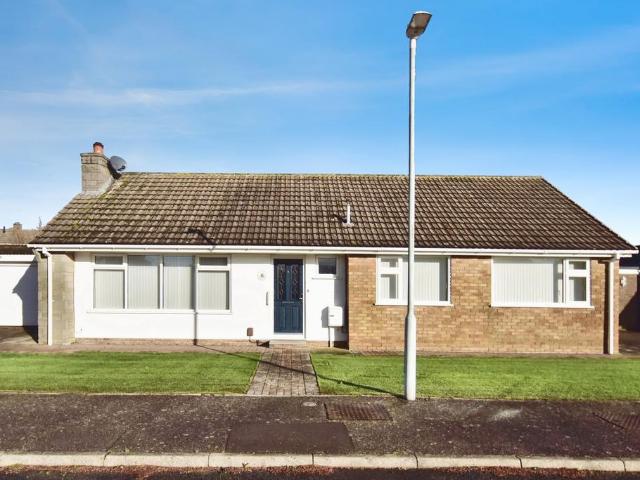 3 bedroom bungalow for sale
