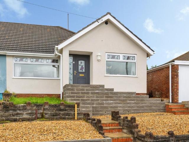 3 bedroom bungalow for sale