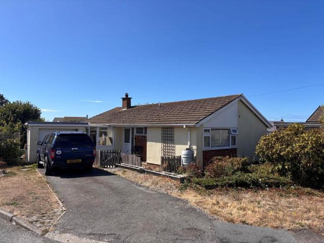 3 bedroom bungalow for sale