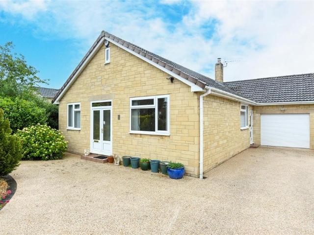 3 bedroom bungalow for sale