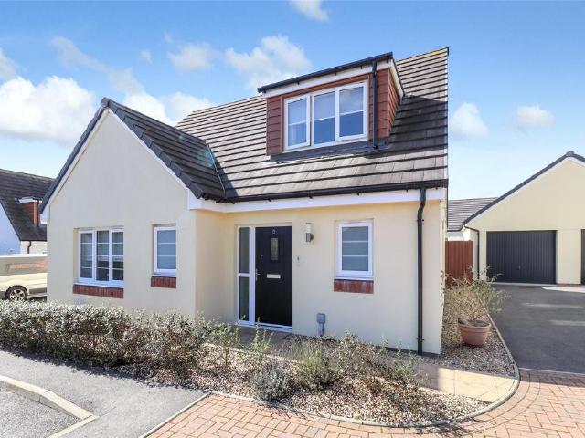 3 bedroom bungalow for sale