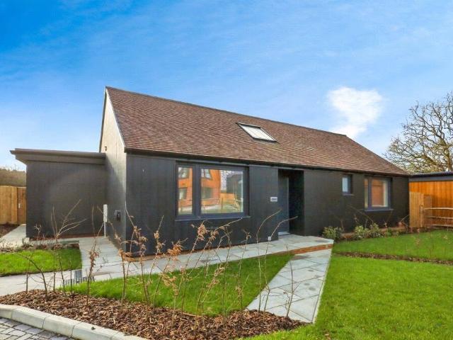 3 bedroom bungalow for sale