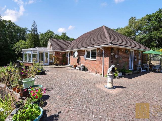 3 bedroom bungalow for sale