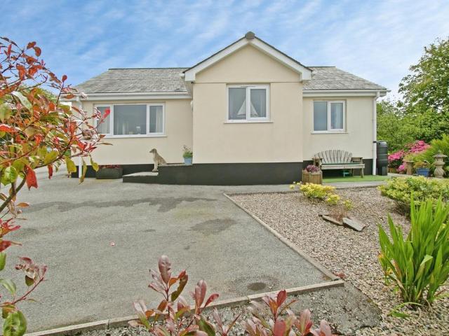 3 bedroom bungalow for sale