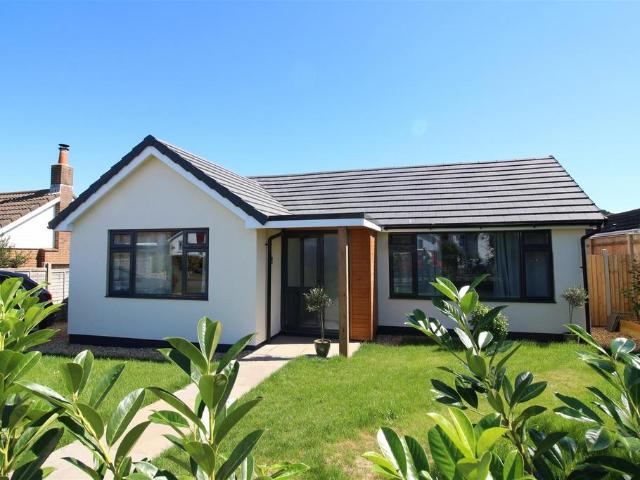 3 bedroom bungalow for sale