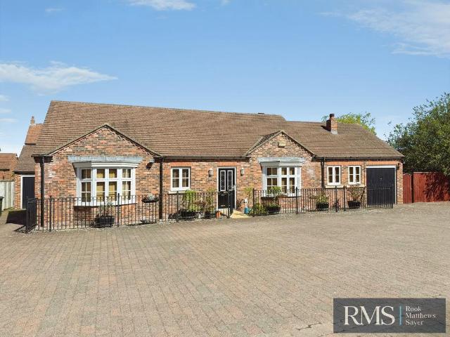 3 bedroom bungalow for sale
