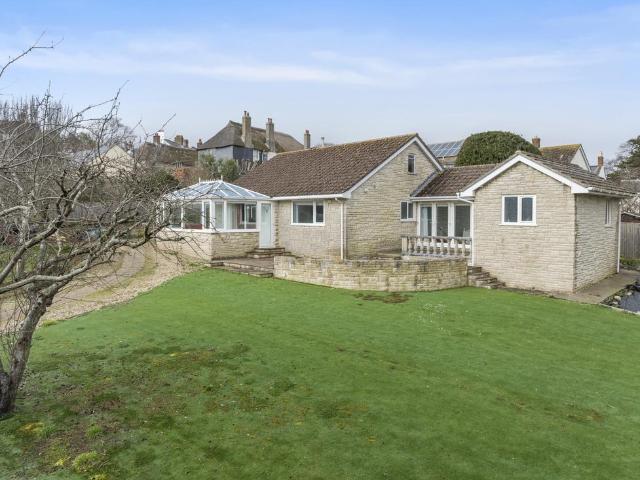 3 bedroom bungalow for sale