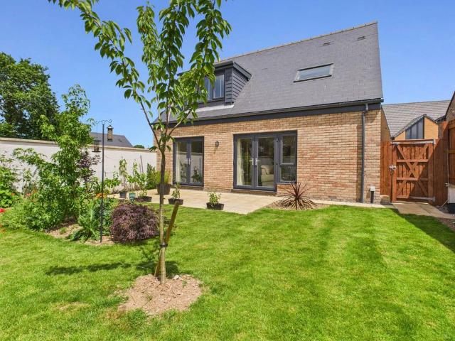 3 bedroom bungalow for sale