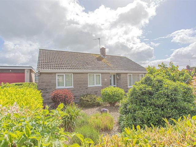 3 bedroom bungalow for sale