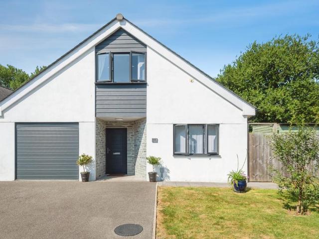 3 bedroom bungalow for sale