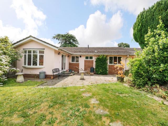 3 bedroom bungalow for sale