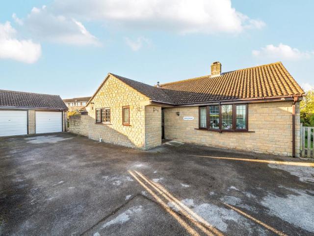 3 bedroom bungalow for sale