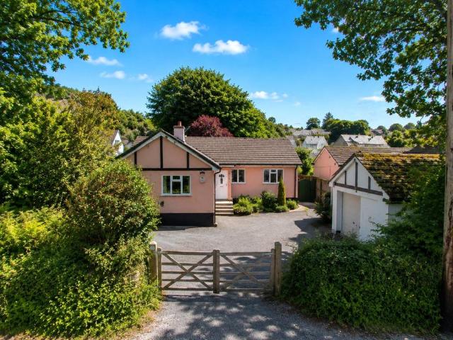 3 bedroom bungalow for sale